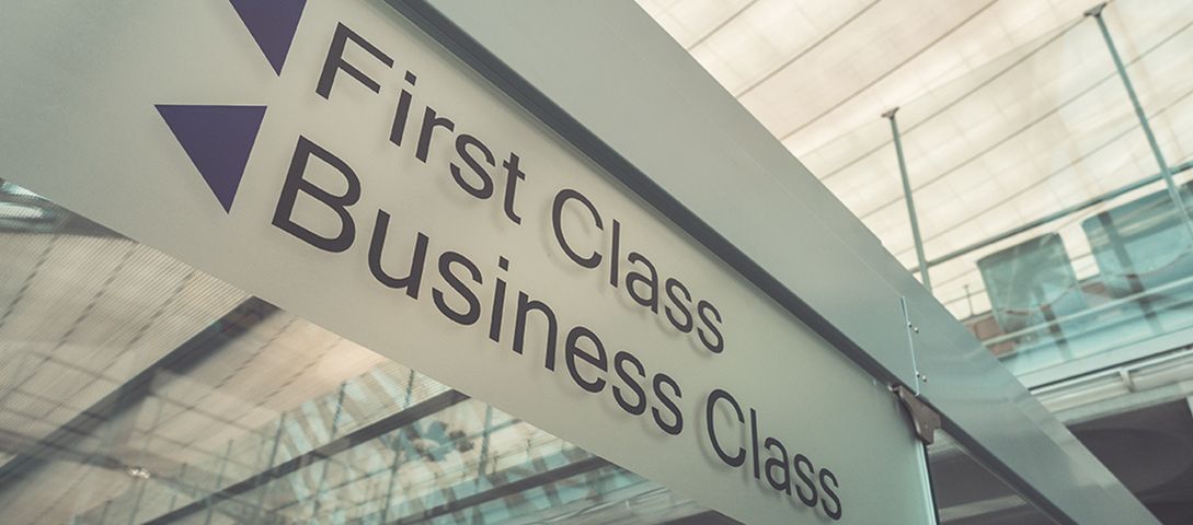 Best Domestic and International First & Business Class Airlines